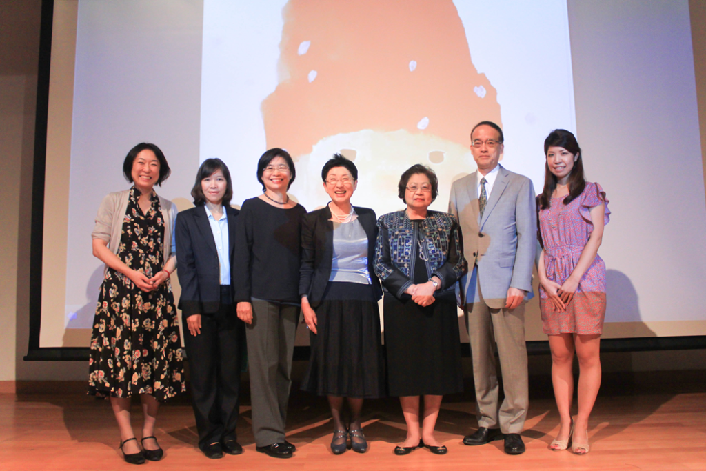 Chihiro Iwasaki and Picture Books of Japan - from the Chihiro Art ...