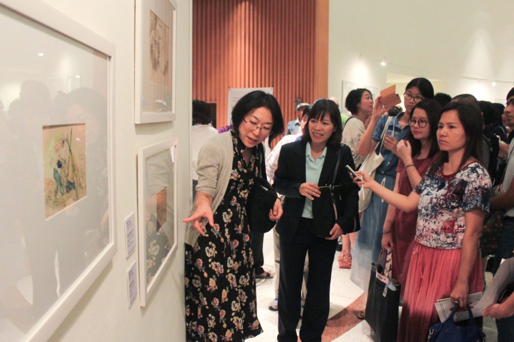 Chihiro Iwasaki and Picture Books of Japan - from the Chihiro Art ...